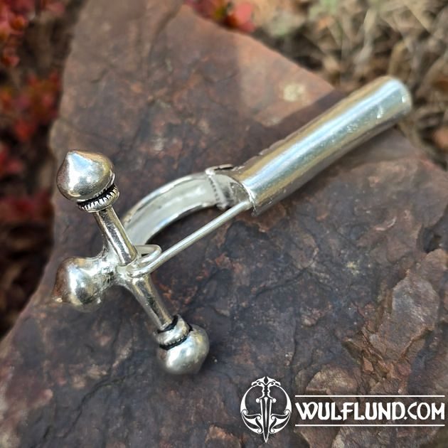 ROMAN MANTLE CLASP, Fibula, bronze, silver plated Costume brooches ...