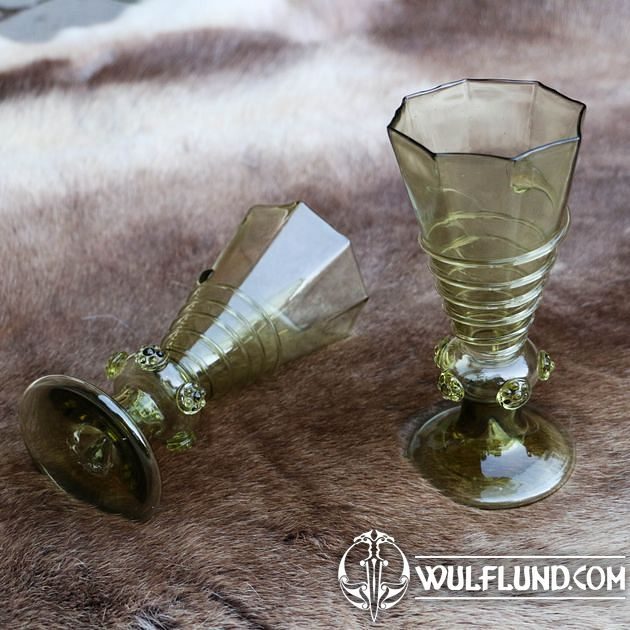 OCTAGON - Renaissance Green Forest Glass - Set of 2 historical glass ...