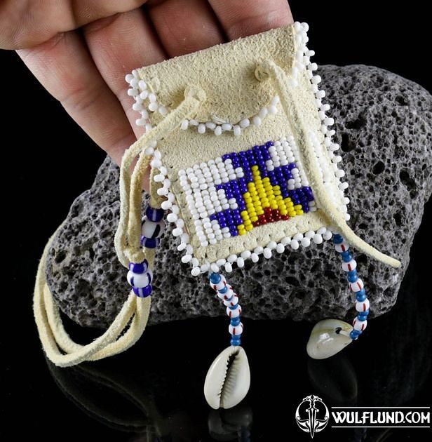 Native American Beaded Neck Pouch, Indians native americans Bushcraft ...
