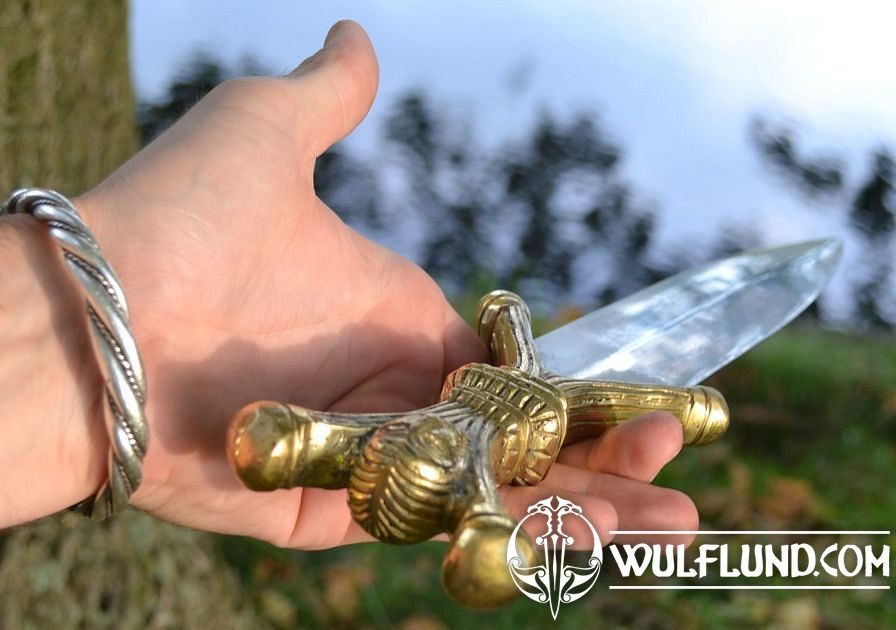 Celtic Dagger with a face, anthropomorphic costume and collectors ...