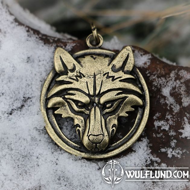 WOLF - wolf's head in a circle, amulet zinc old brass Drakkaria All ...