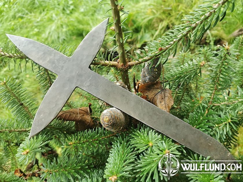 THROWING CROSS Drakkaria Throwing axes Throwing weapons, Weapons ...