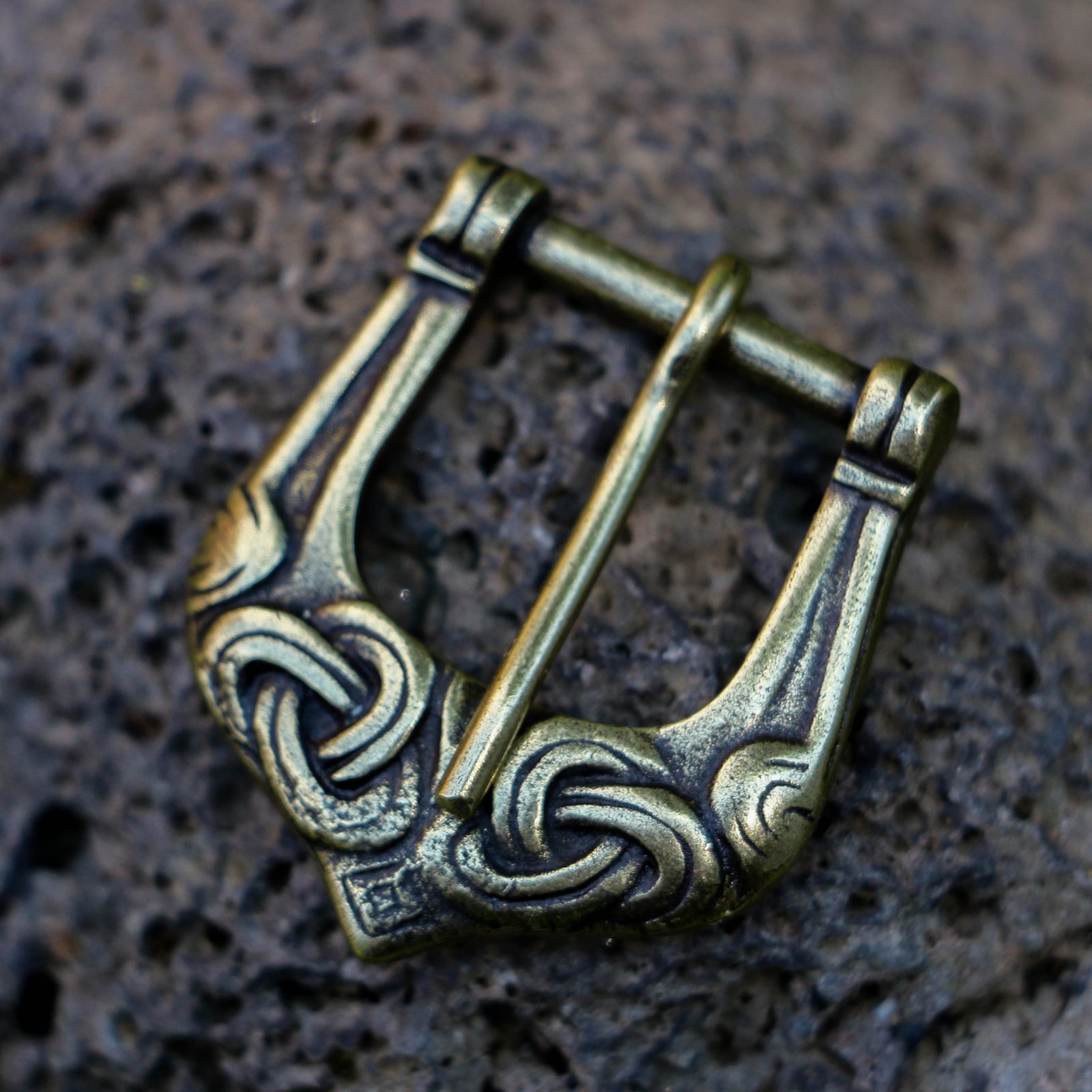 VIKING BUCKLE, knotted art, tin alloy Wulflund