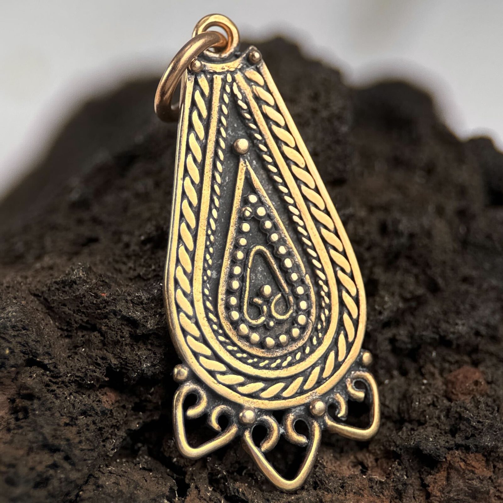 LADA, Slavic pendant, bronze Wulflund
