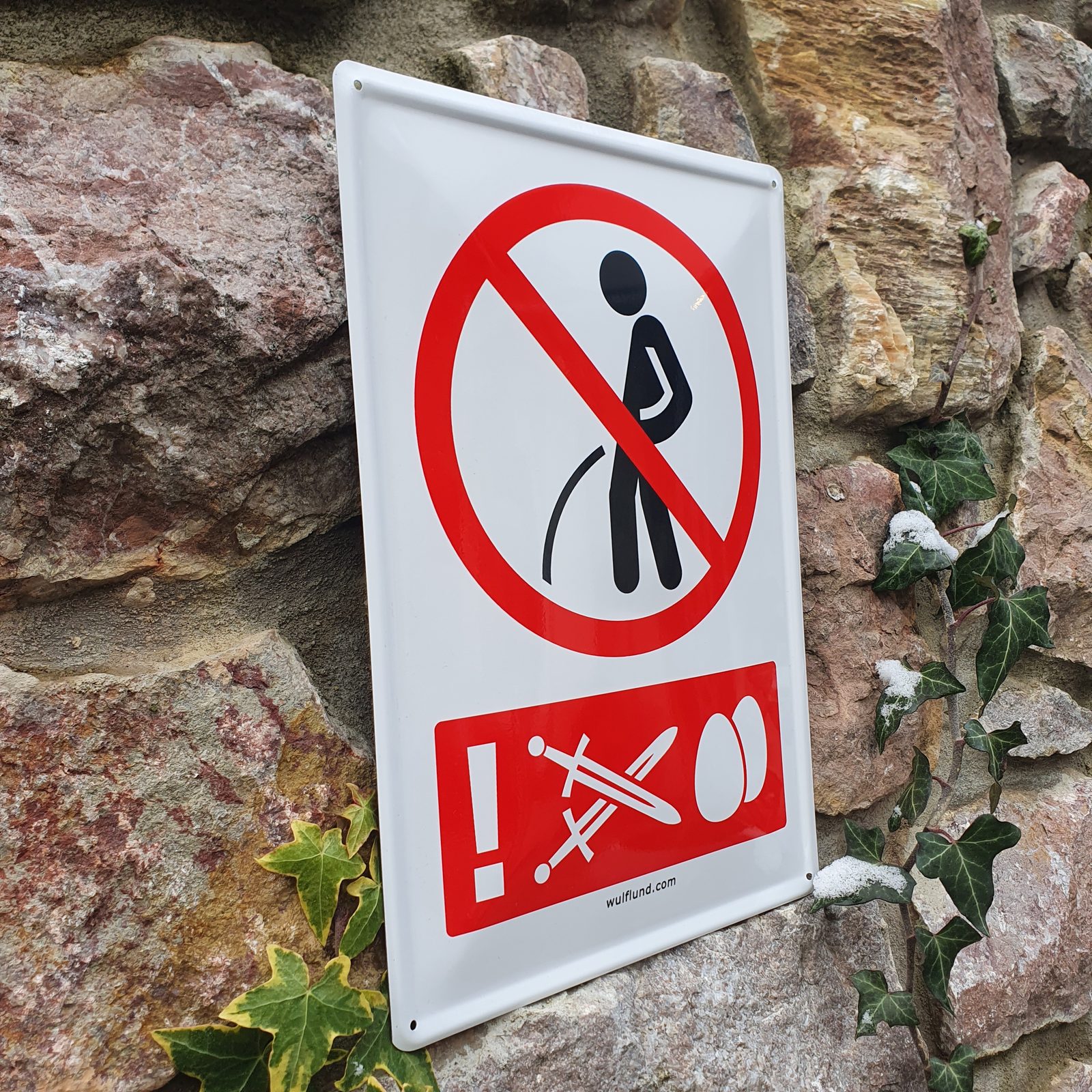 DO NOT PEE HERE!" - Enamel sign, funny board - sign Wulflund