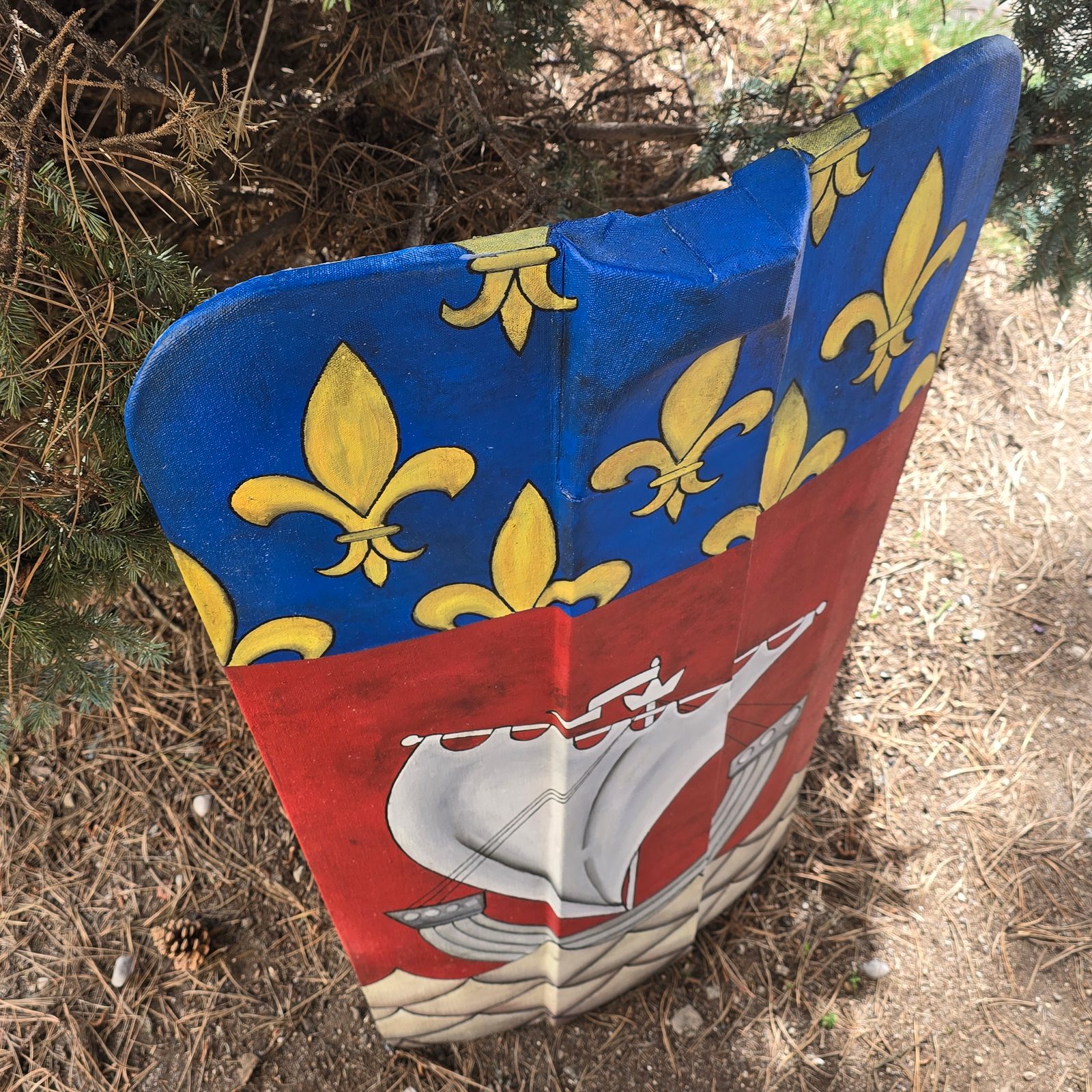 Pavise shield of Paris, hand-painted wooden medieval shield Wulflund