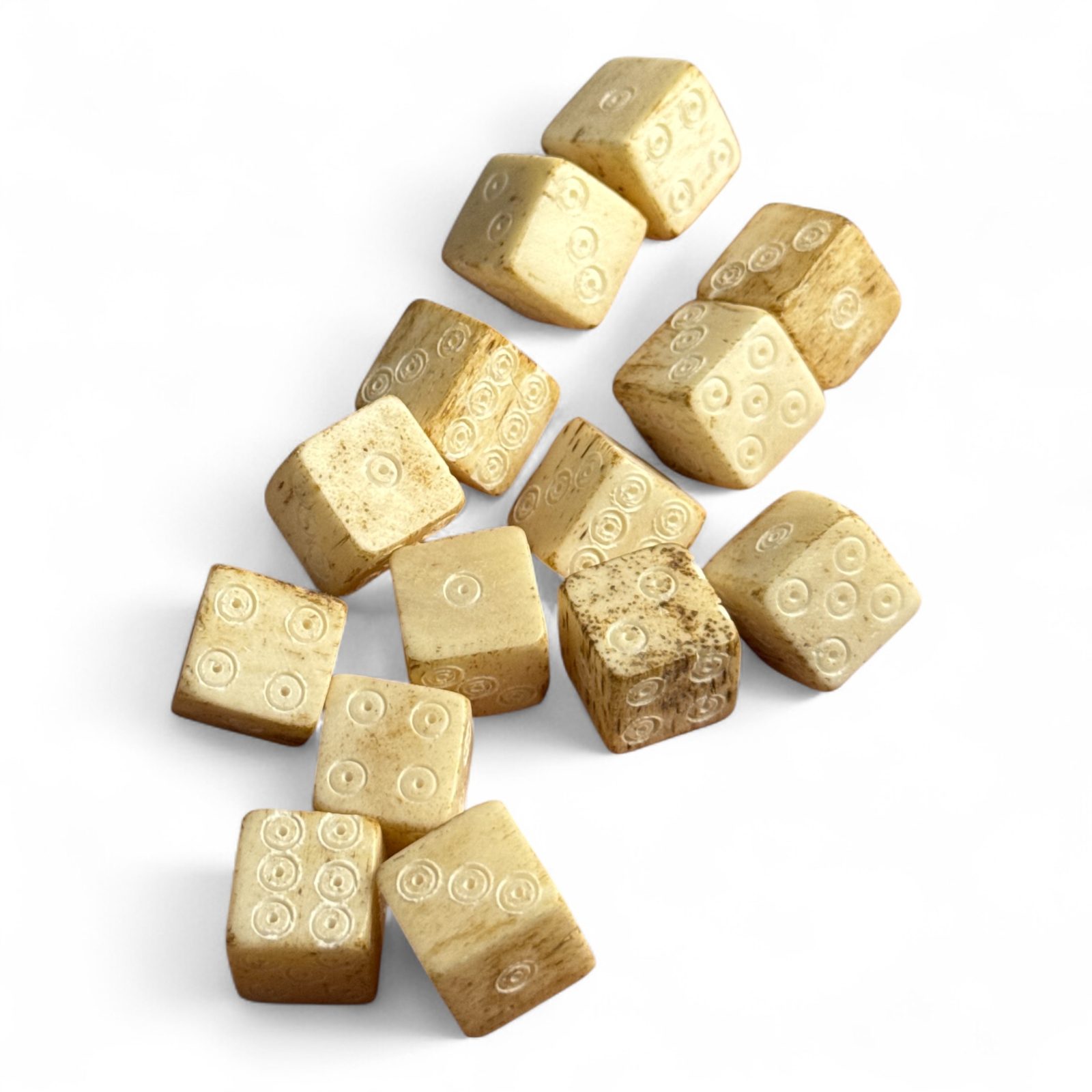 Bone Roman dice - yellow Wulflund