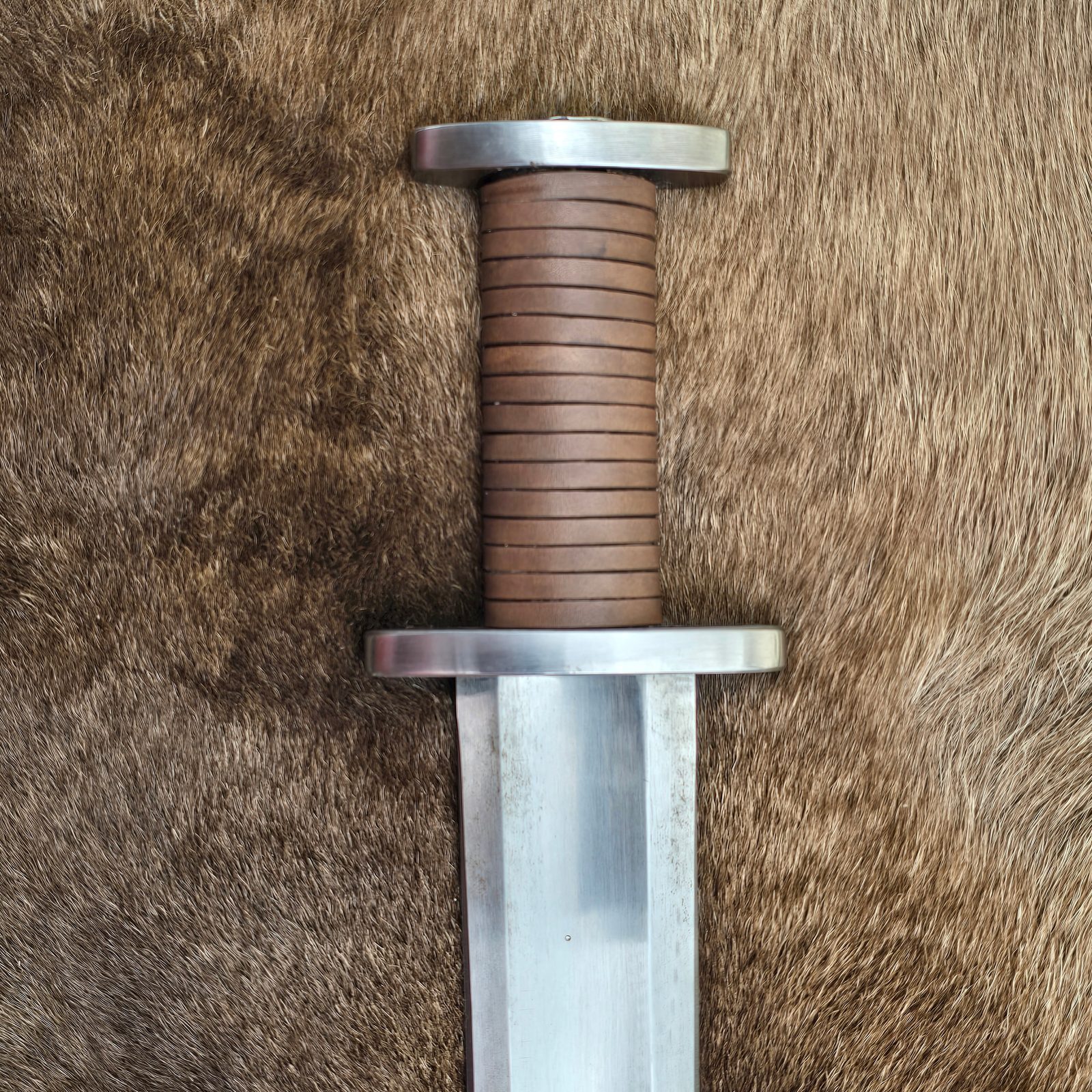 Viking Sword Petersen type M Wulflund