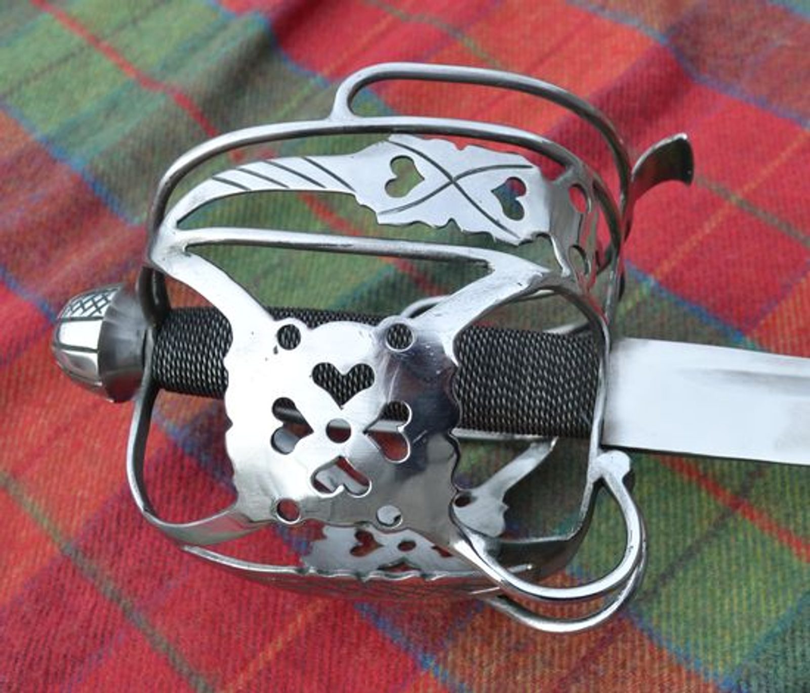 SCOTTISH BASKET HILTED SWORD, museum copy, battle ready Wulflund