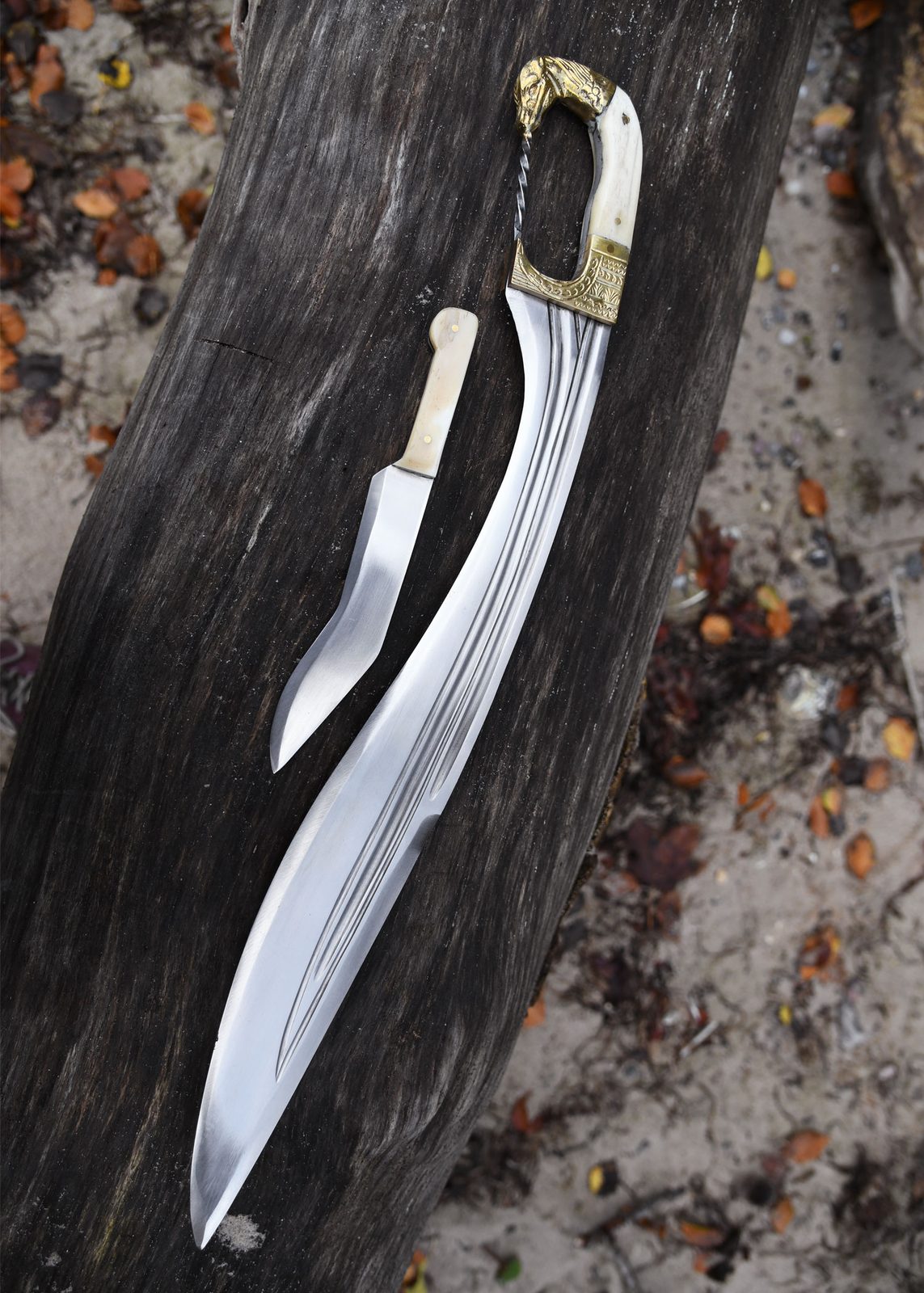 FALCATA, sword, 4th cent of the Old Age Wulflund