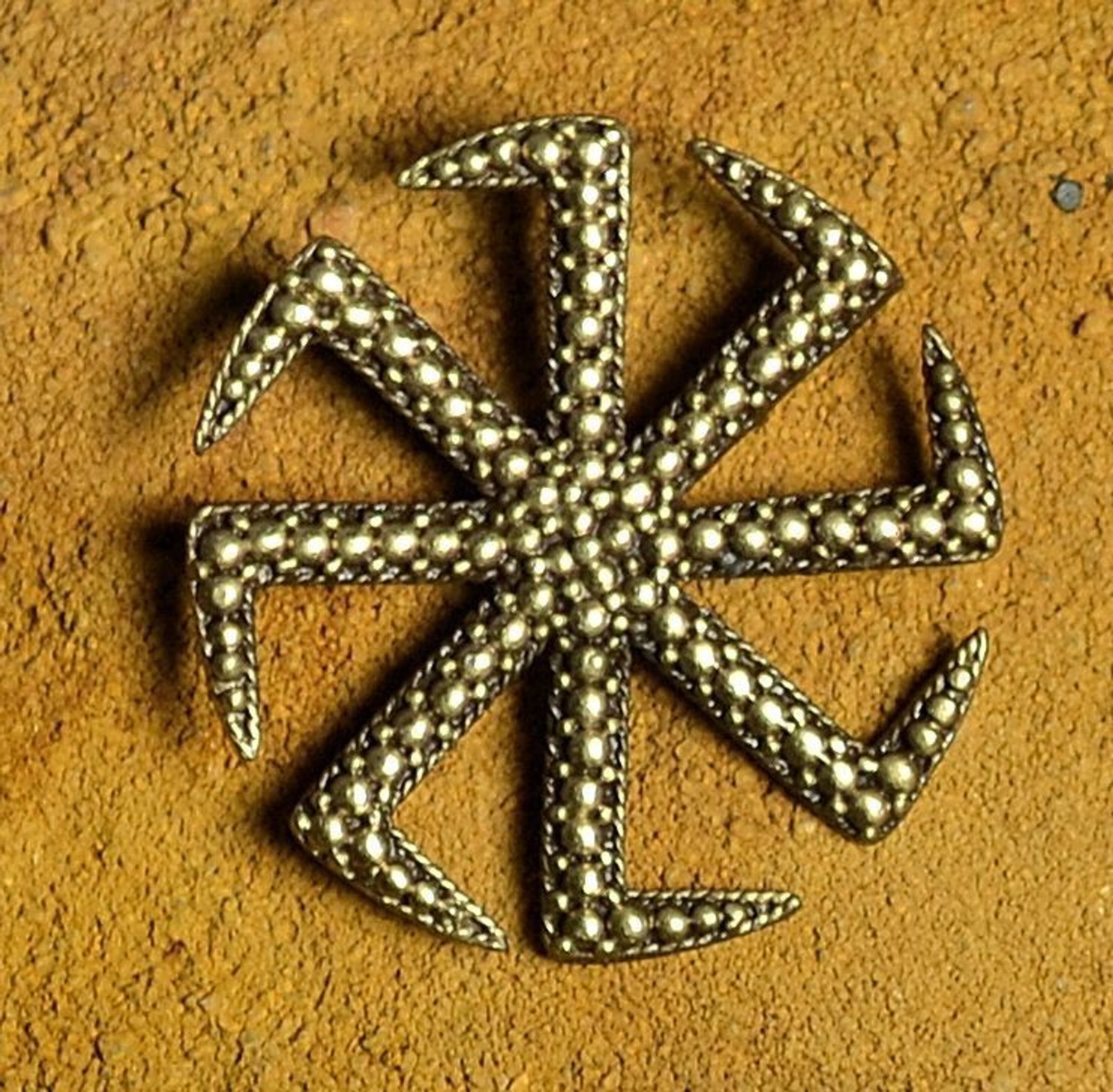 KOLOVRAT, Slavic Symbol, pendant Wulflund