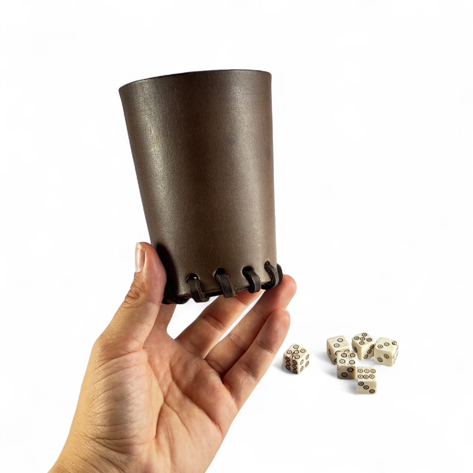 LEATHER DICE CUP black and 6 bone Dice Wulflund