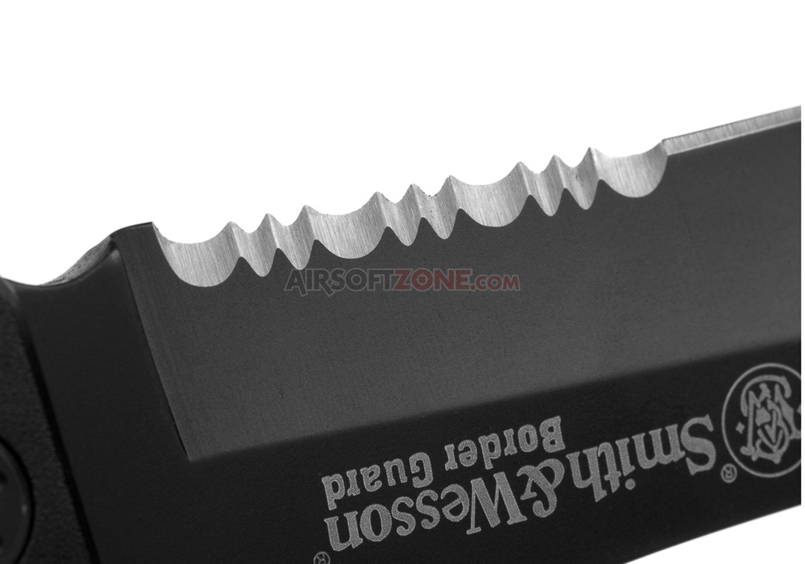 KNIFE Border Guard SWBG1S Serrated Folder - Smith & Wesson Modern ...