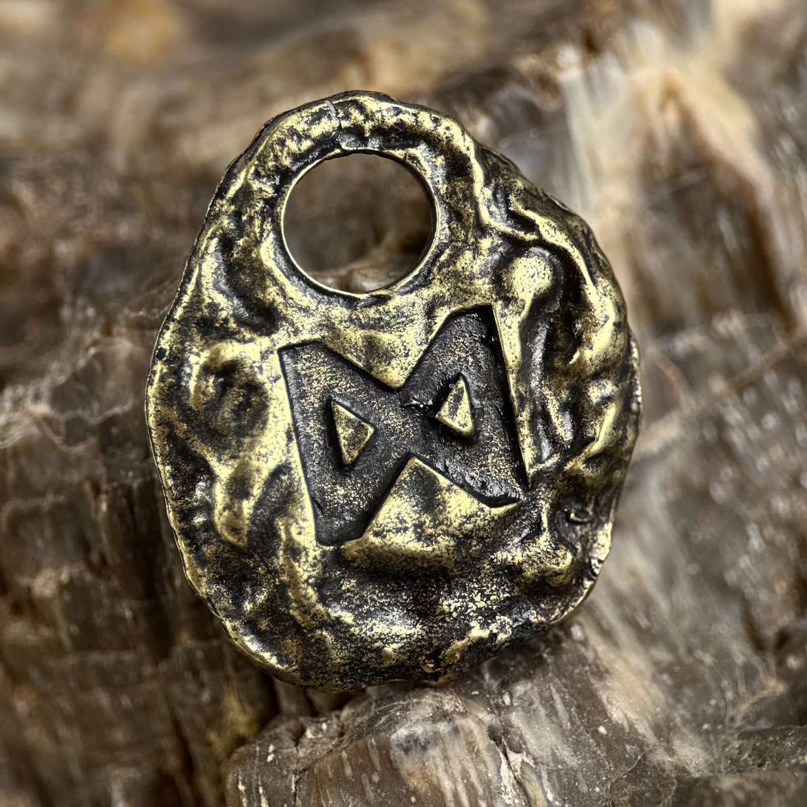 Dagaz - rune, pendentif Nous faisons revivre l'histoire