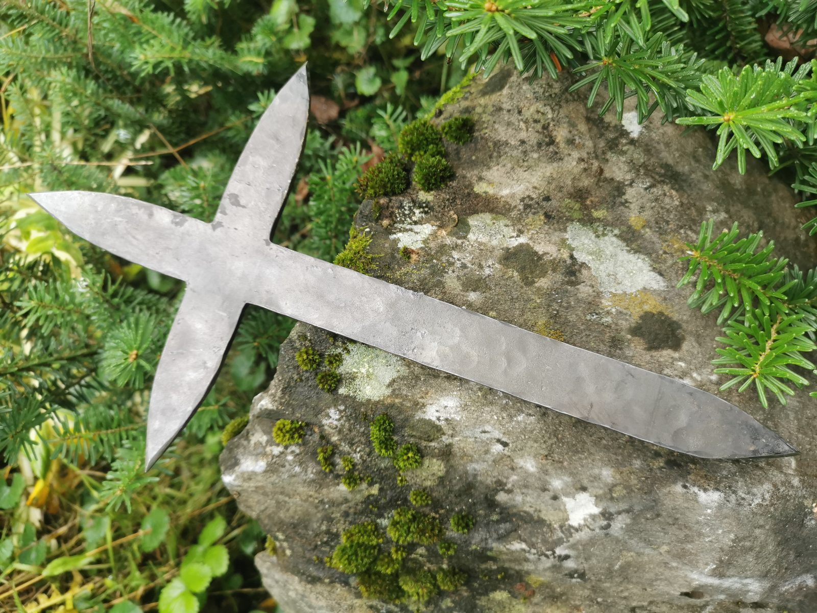 THROWING CROSS Wulflund