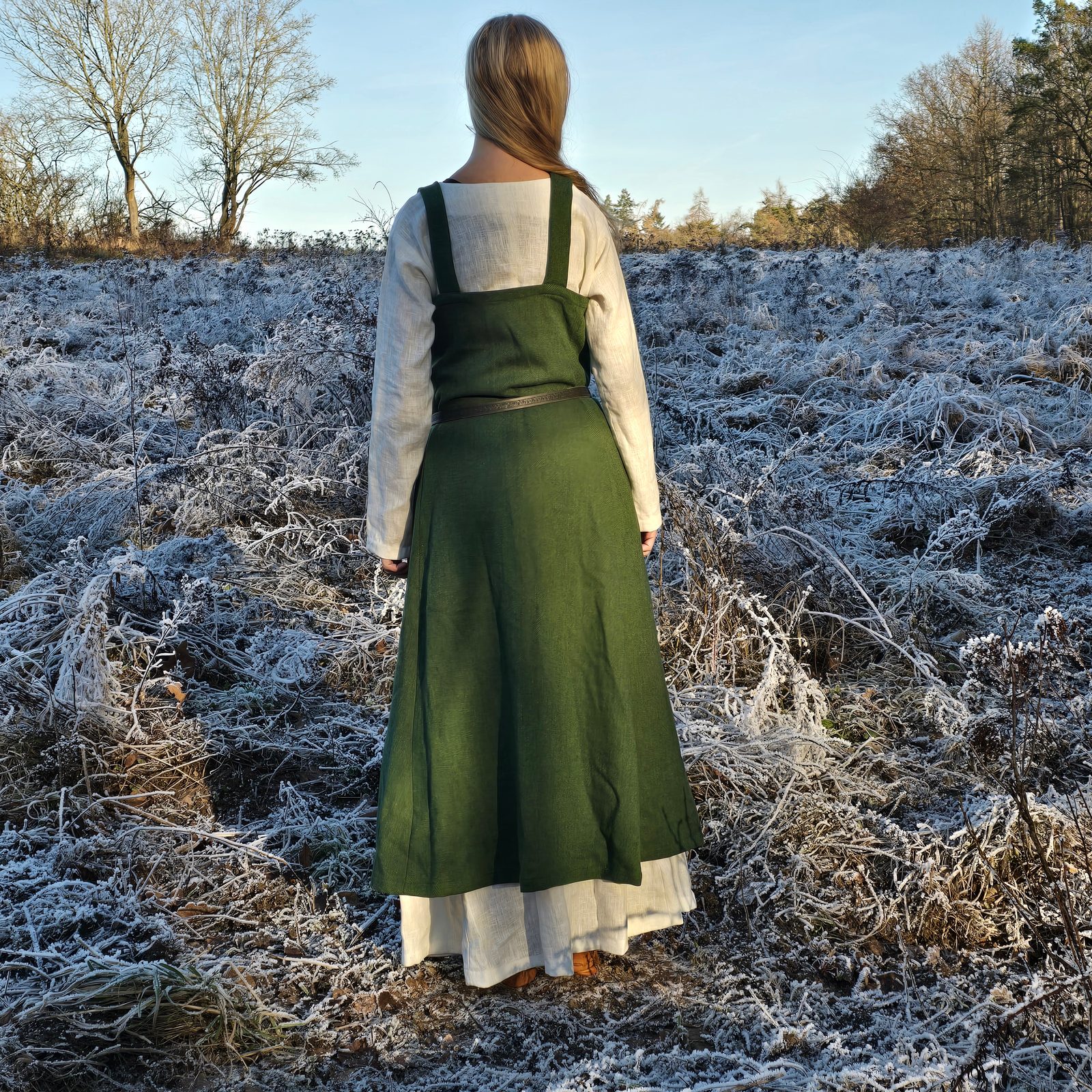 Women's Viking apron, green wool Wulflund