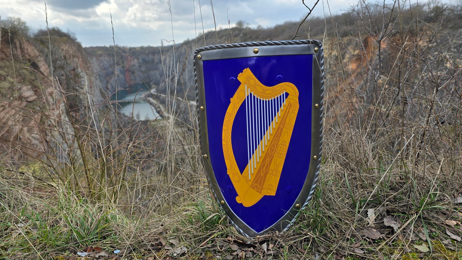 IRELAND, MEDIEVAL SHIELD - metal, handmade Decorative and painted ...