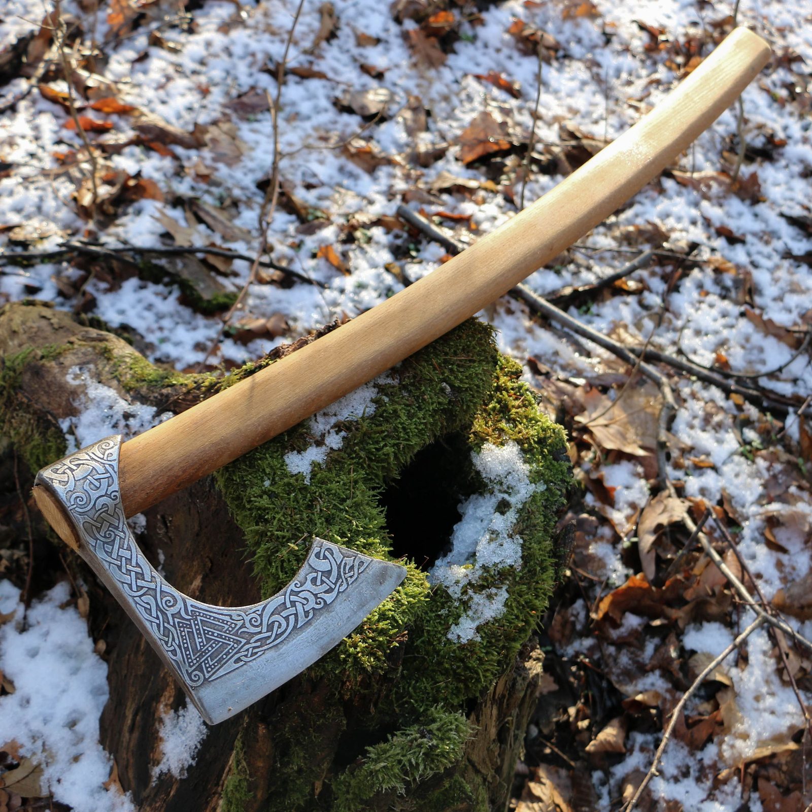 VALKNUT etched Viking Axe Wulflund