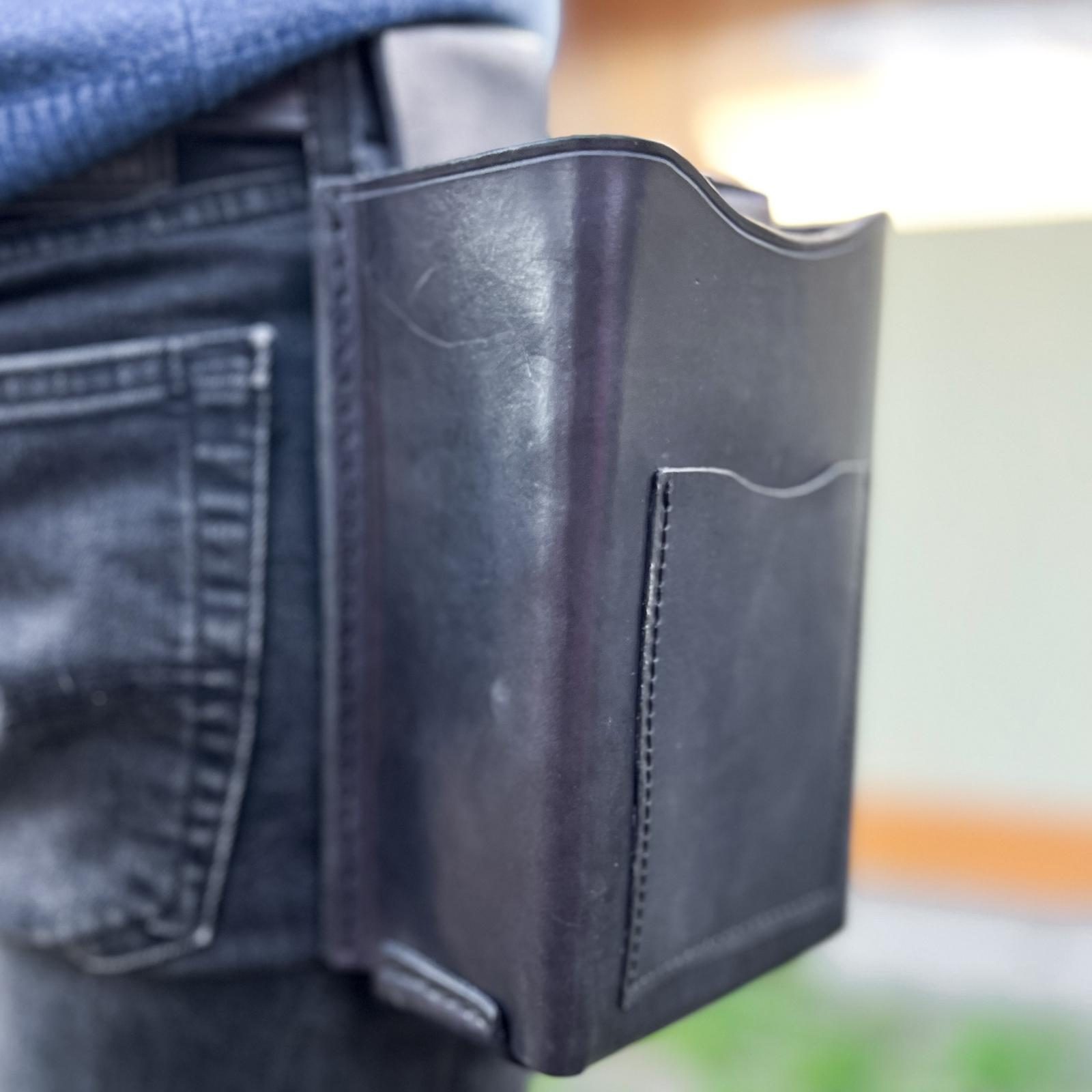 LEATHER CASHIER - case, black Wulflund