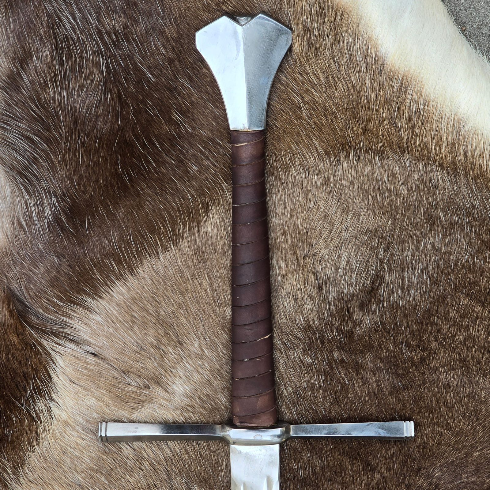 LOTHAR, pracstise long sword Wulflund
