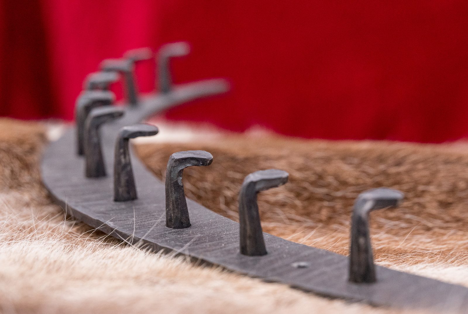 Forged Hanger - large arch Wulflund