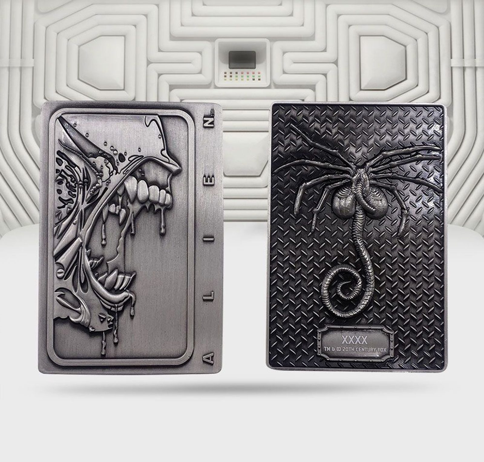Alien Iconic Scene Collection Xenomorph Antique Limited Edition Films ...