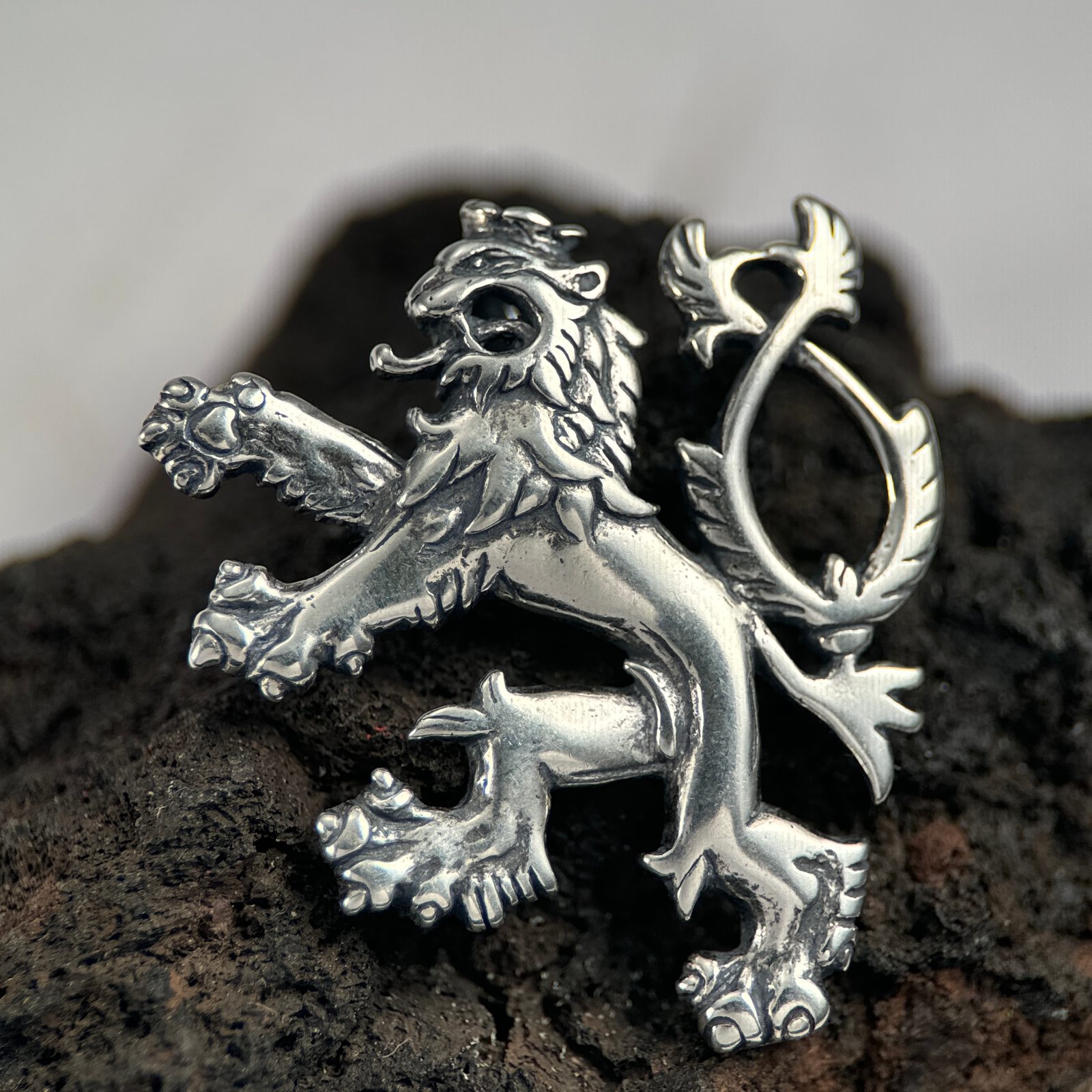 DOUBLE-TAILED LION, symbol of Bohemia, silver pendant Wulflund