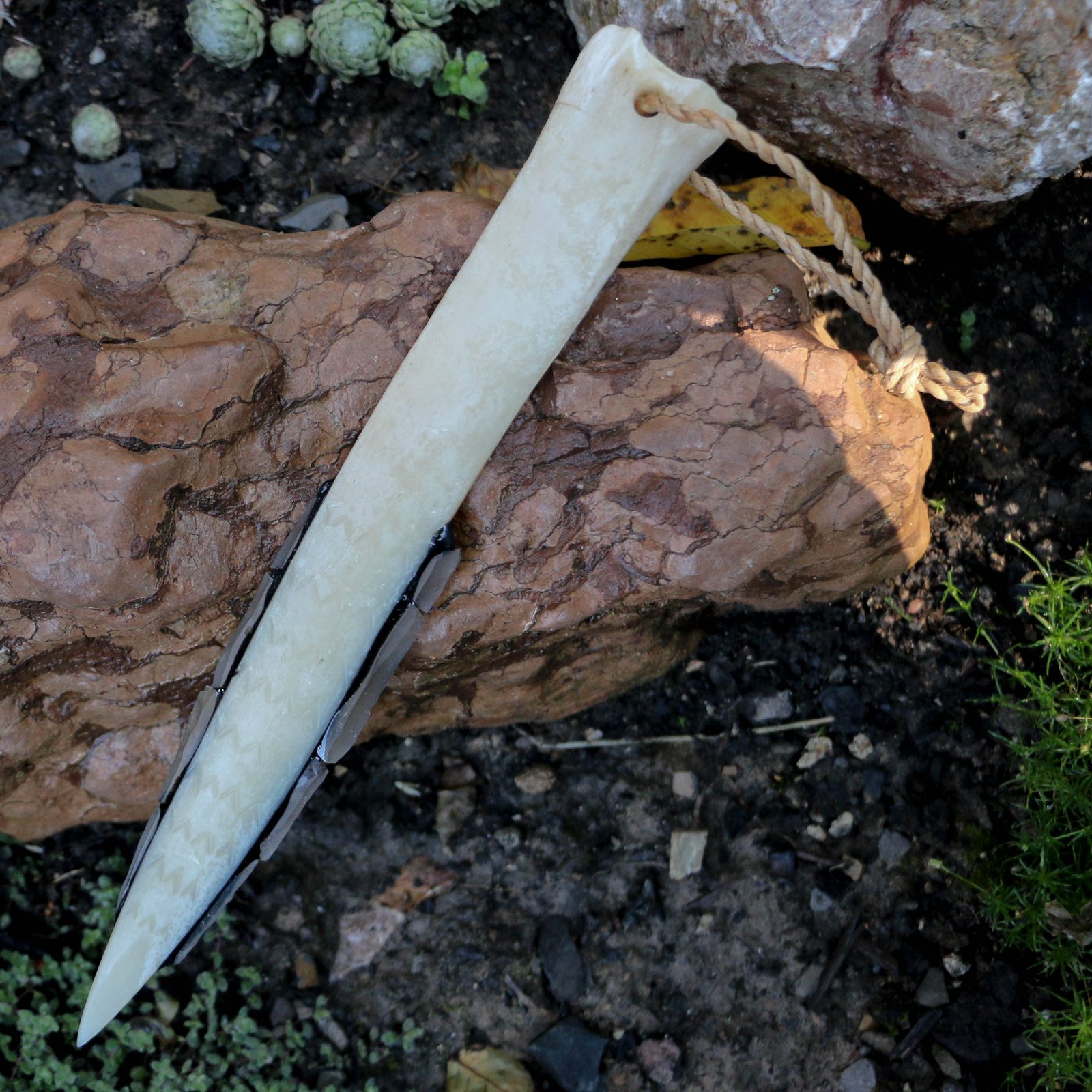 Mesolithic dagger - replica Wulflund