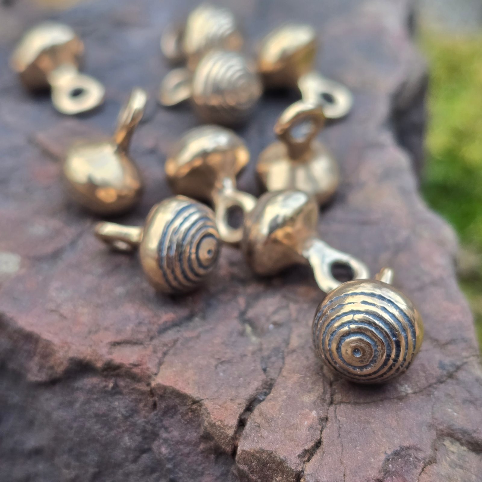 Button, medieval replica of the 16th-17th century, bronze Wulflund