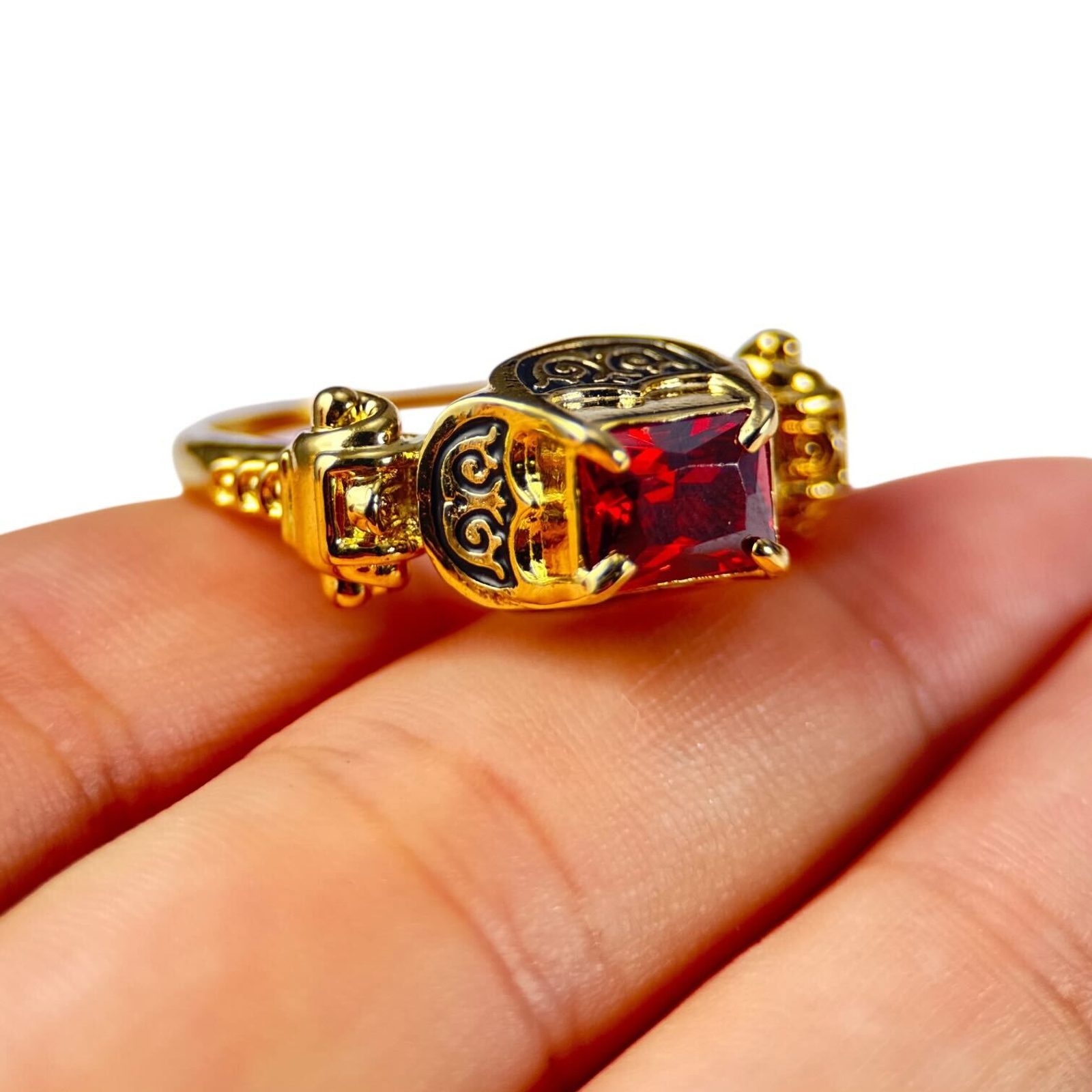 Renaissance ring, 16th century Wulflund
