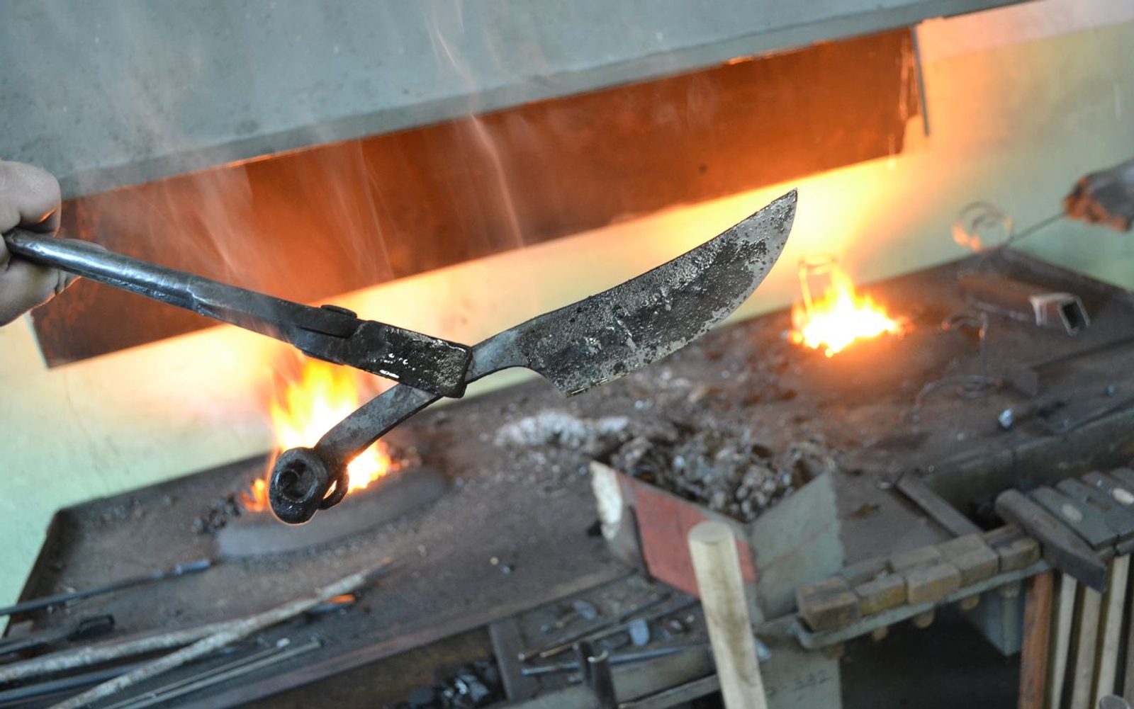 RITUAL HAND FORGED KNIFE Wulflund