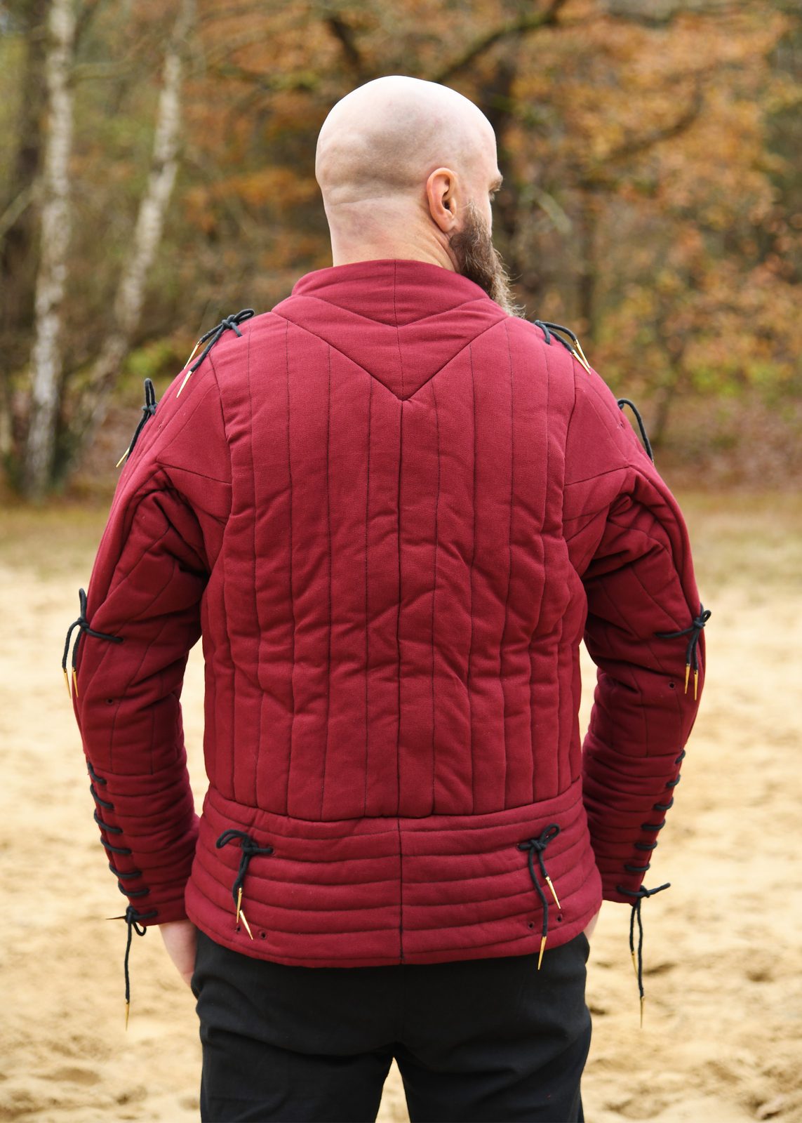 Padded Doublet with Arming Points, wine red - black Wulflund