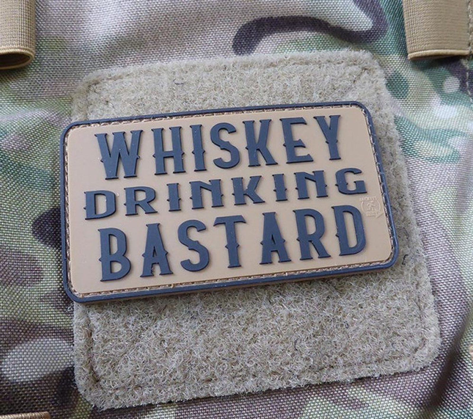 WHISKEY DRINKING BASTARD Patch, coyote brown / JTG 3D Rubber Patch Wulflund