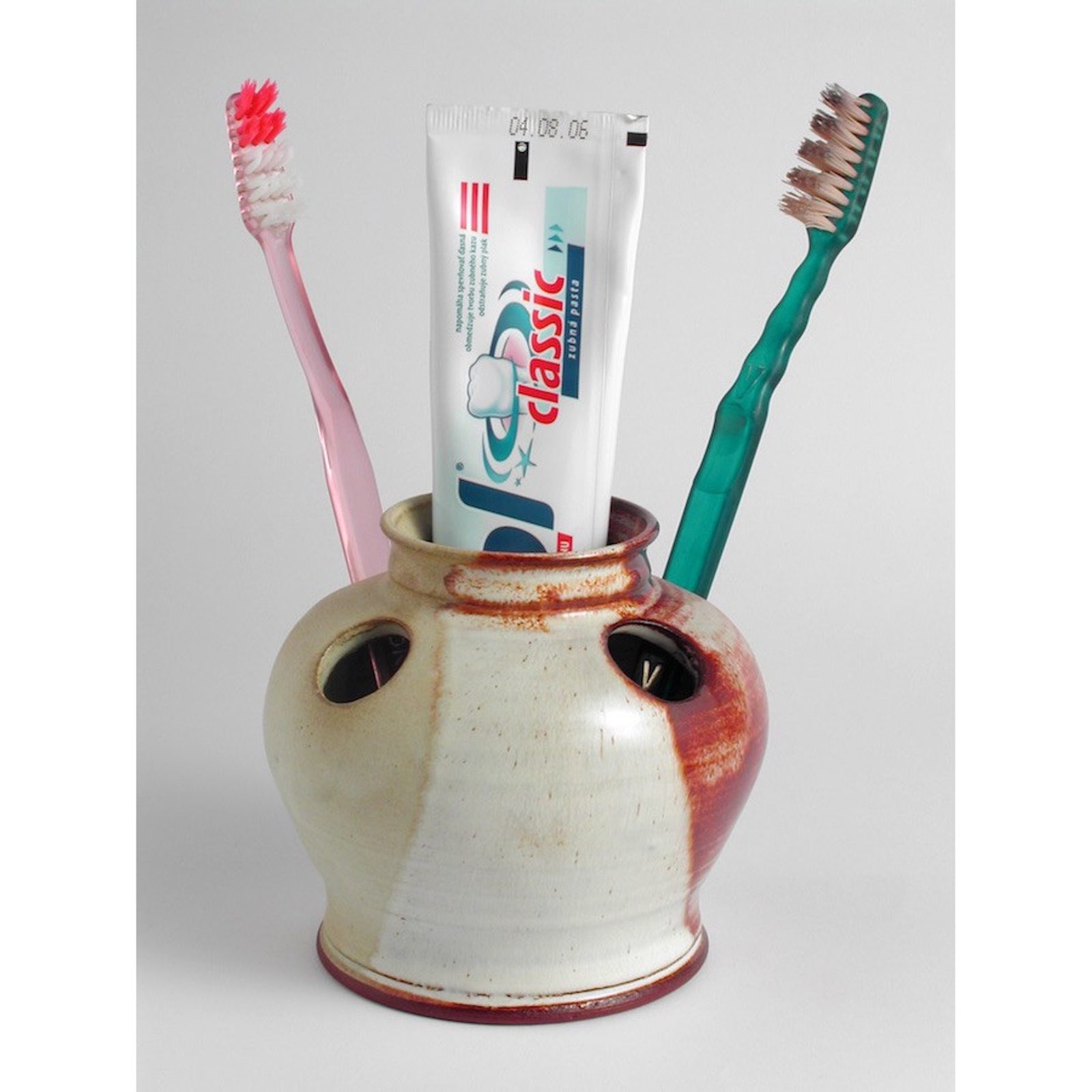 Ceramic Toothbrush Holder Traditional Czech ceramics Feasting Wulflund