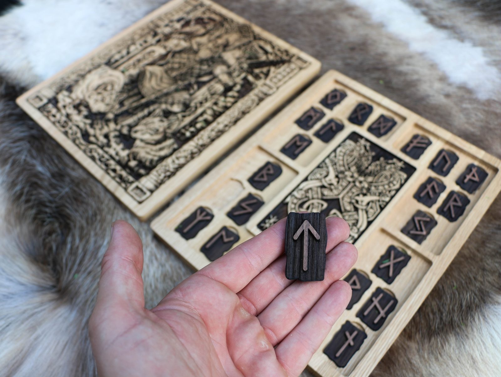 ODIN - RUNES FUTHARK SET Kadlus rune pendants Jewellery Wulflund