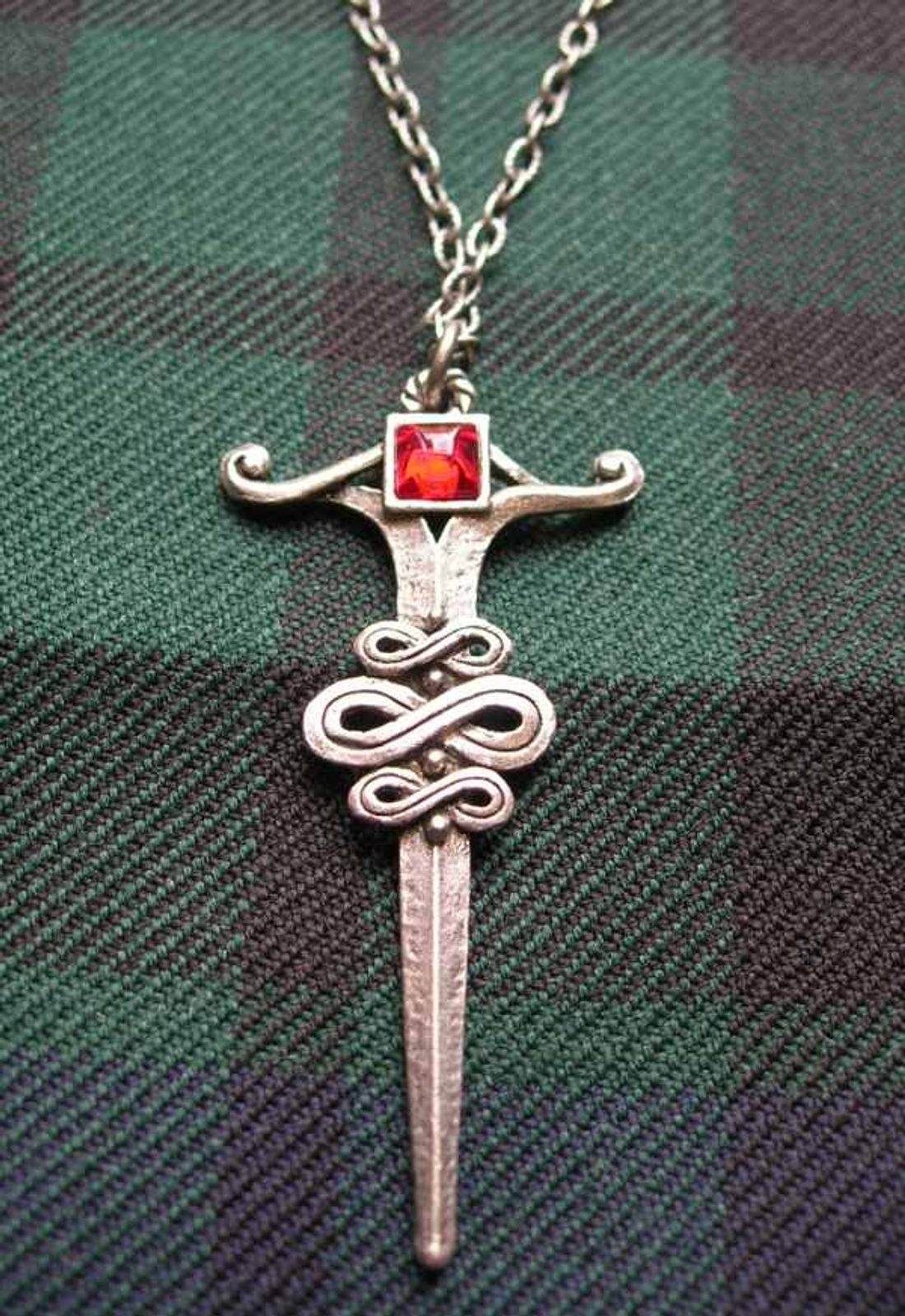 RED EXCALIBUR celtic pendants Zinc amulets, Jewellery Wulflund