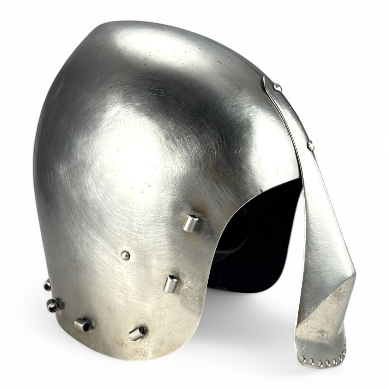 Medieval helmet with movable nasal Wulflund
