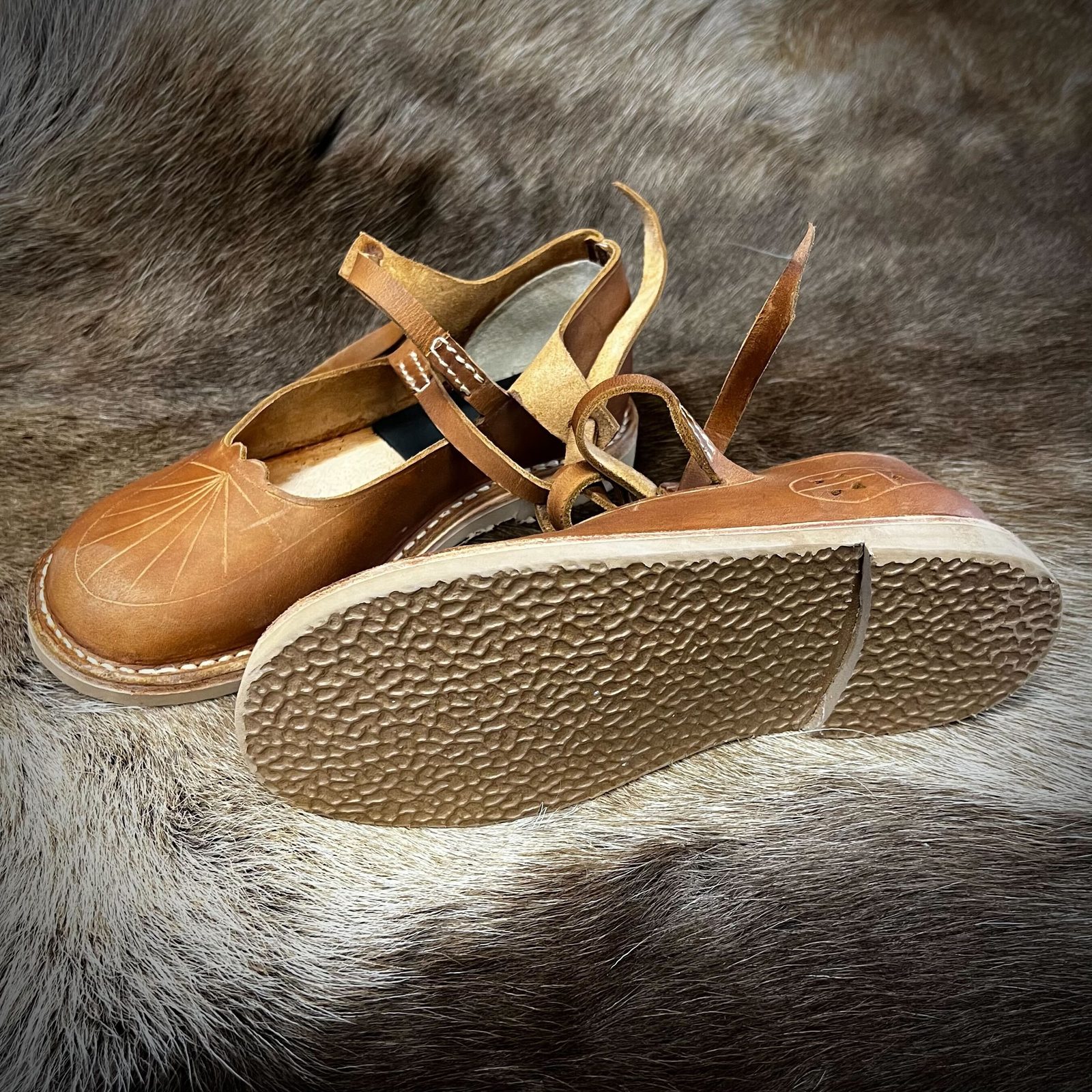 Ancient Roman shoes for ladies Wulflund