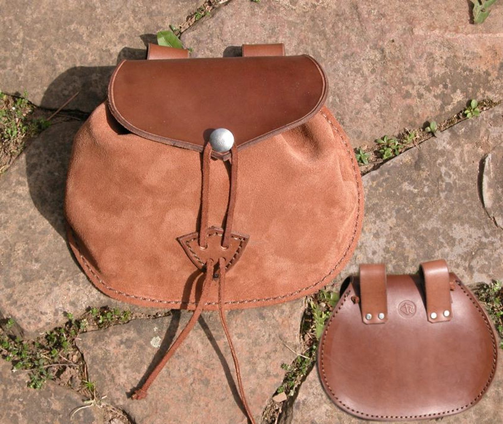 Medieval Pouches and Purses Wulflund