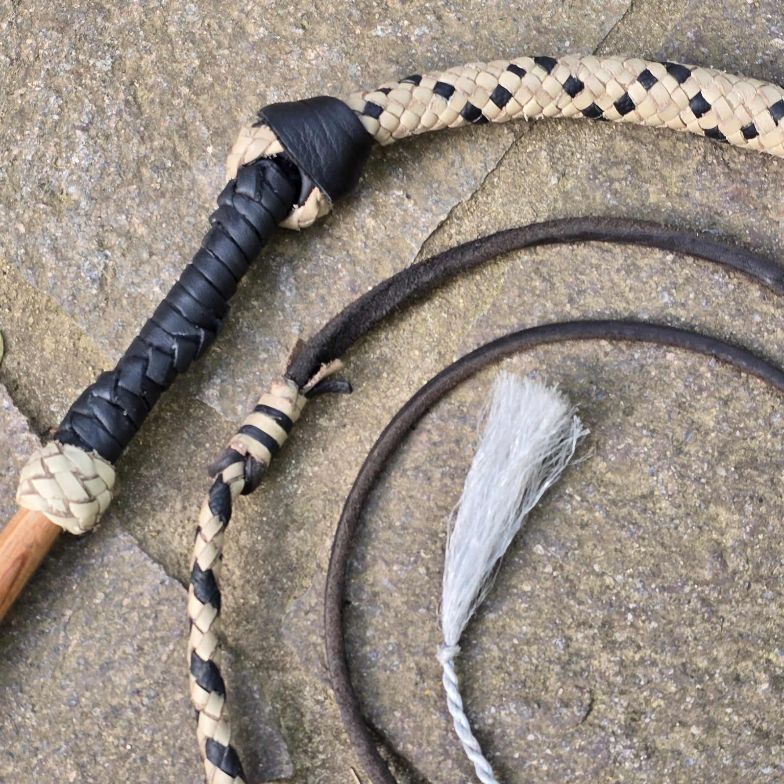 LEATHER WHIP, 250 cm Wulflund