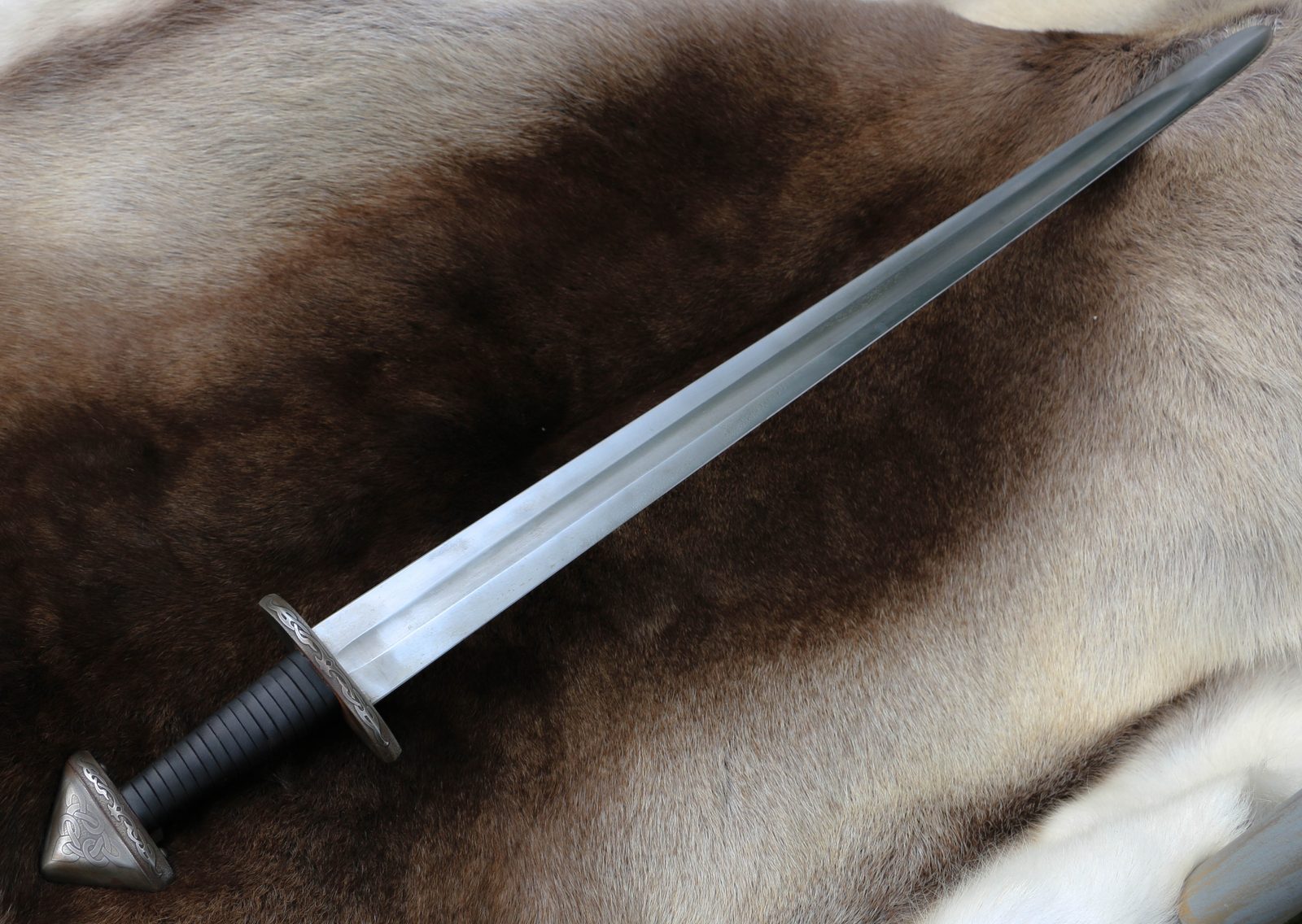 BORG, etched Viking Sword Wulflund