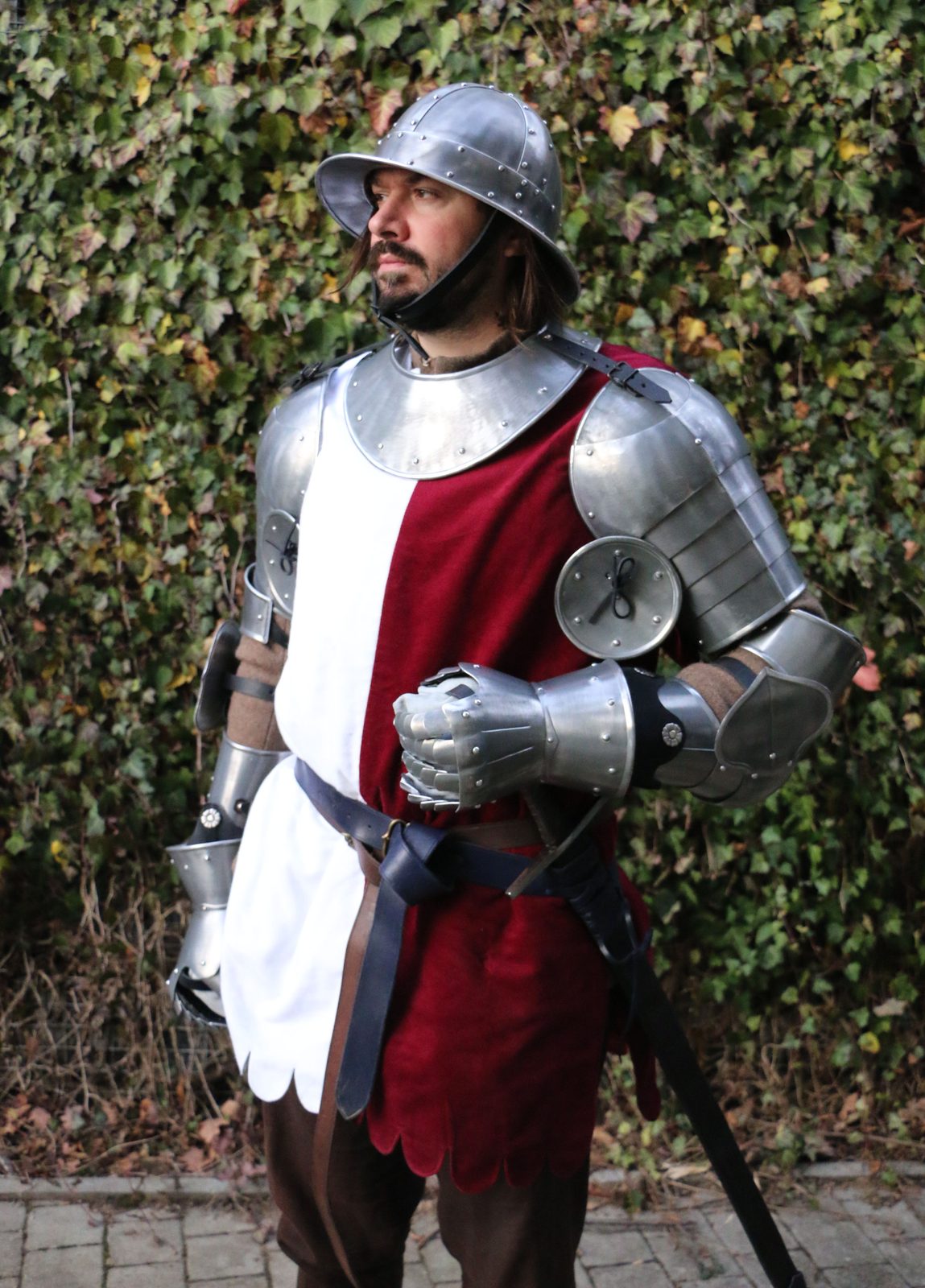 King's Guard - Medieval Knight - costume rental Wulflund