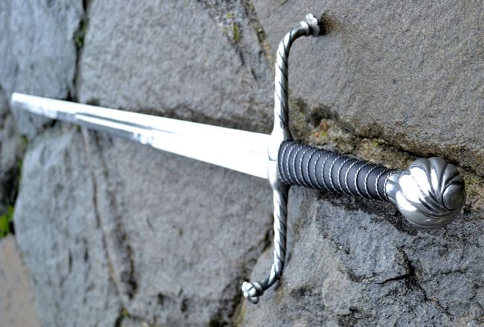 RENAISSANCE ONE AND A HALF SWORD, battleready replica Wulflund