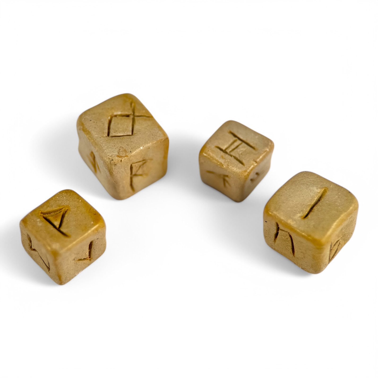 RUN DICE, FUTHARK - 4 dice Wulflund