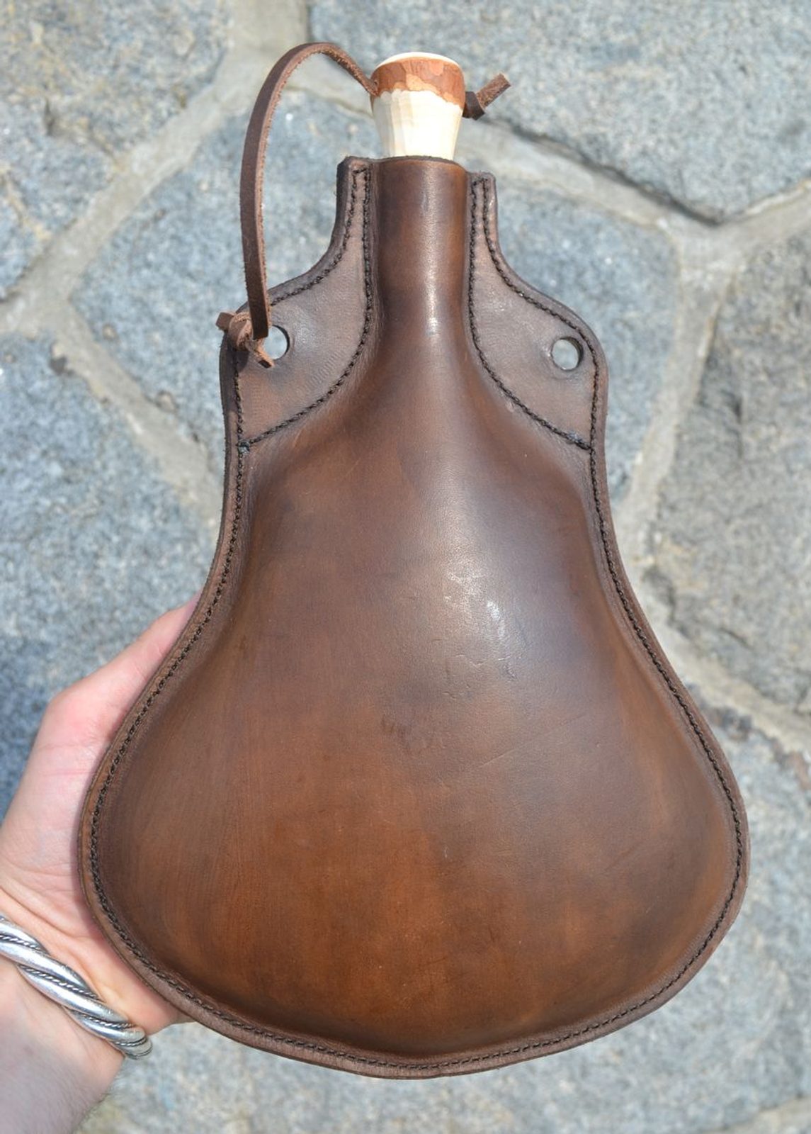 LEATHER WAX FLASKS with waxed inner surface Wulflund