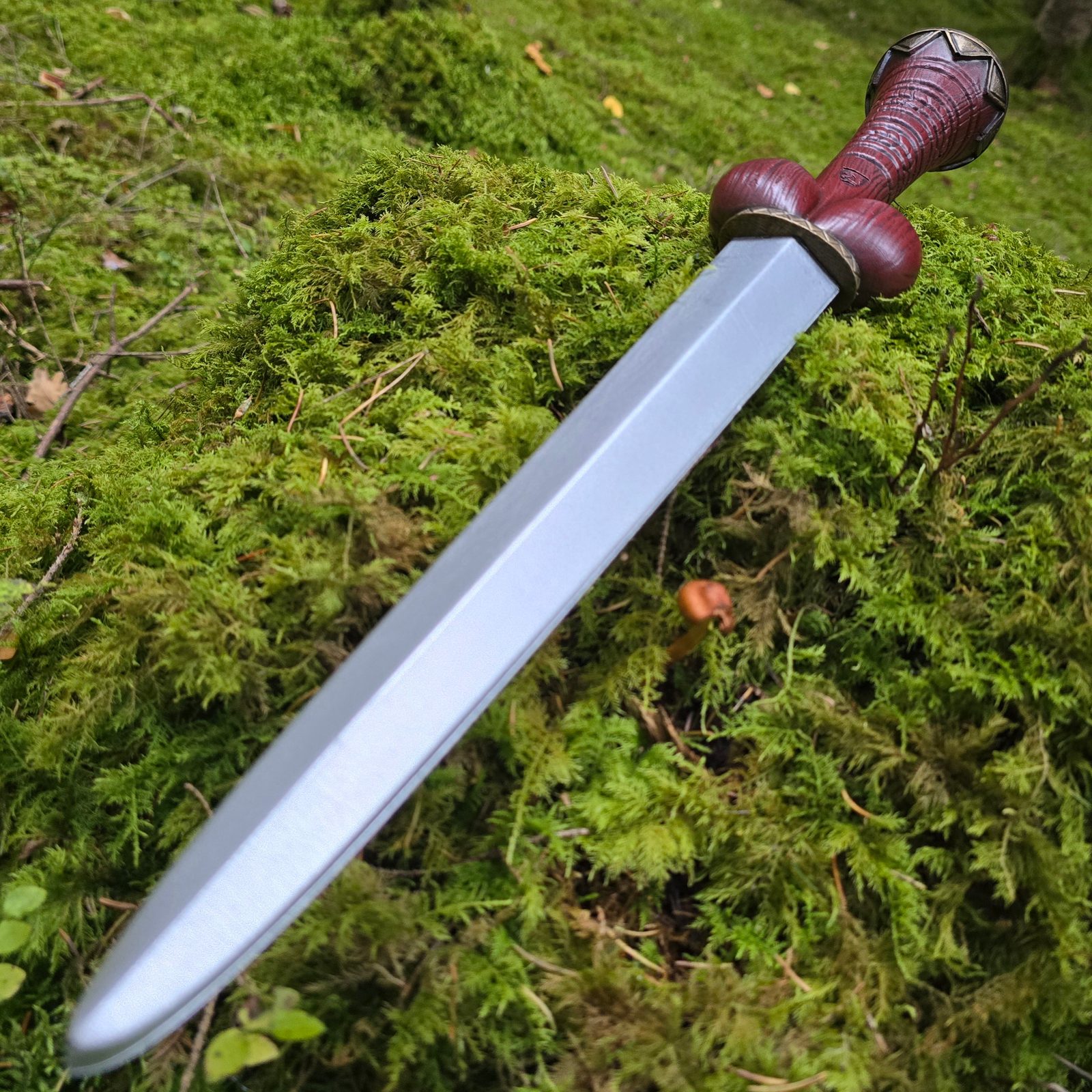 Brunswick's Bollock Dagger Official Kingdom Come Deliverance II Dagger ...