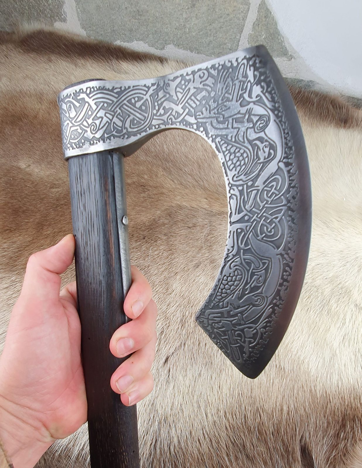 CONNOR luxury etched Axe Wulflund