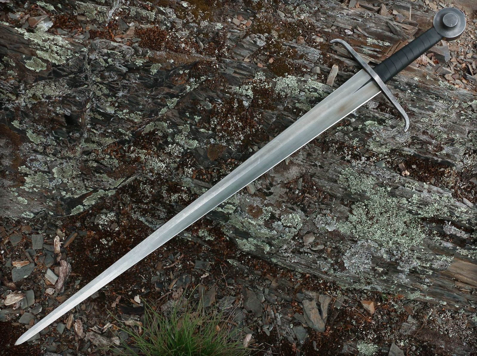 Medieval sharp Sword Forged | Sword Maker Wulflund