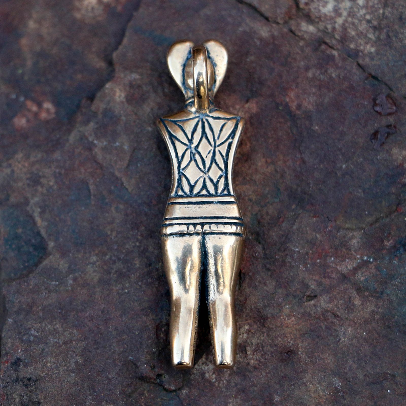 Celtic Warrior, Prince of Glauberg, bronze pendant Wulflund