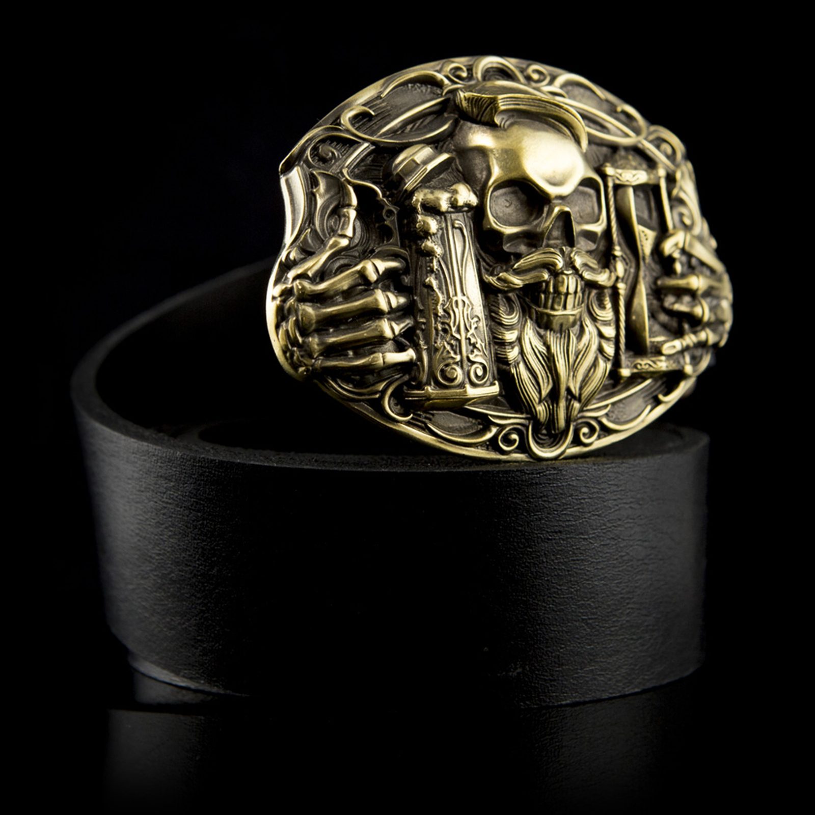 BEER, belt buckle, brass Wulflund